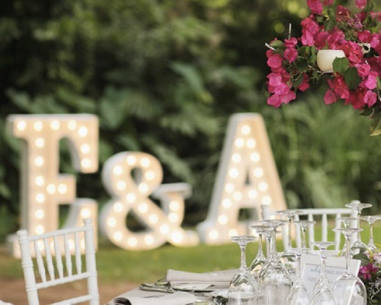 Letras con luz para bodas y celebraciones