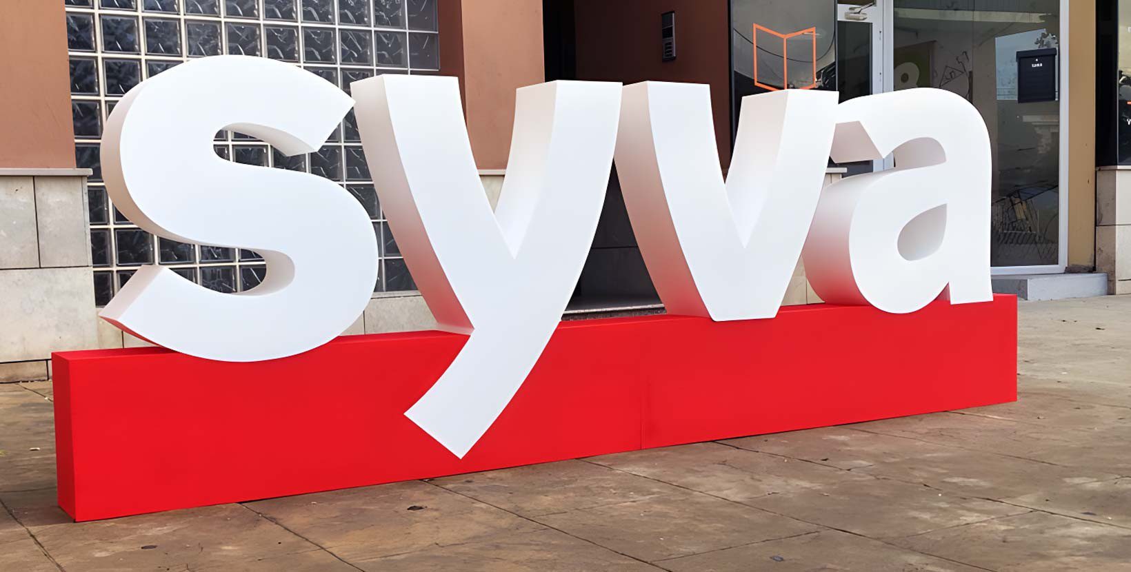 10 ideas de rótulos y letreros que elevarán tu marca